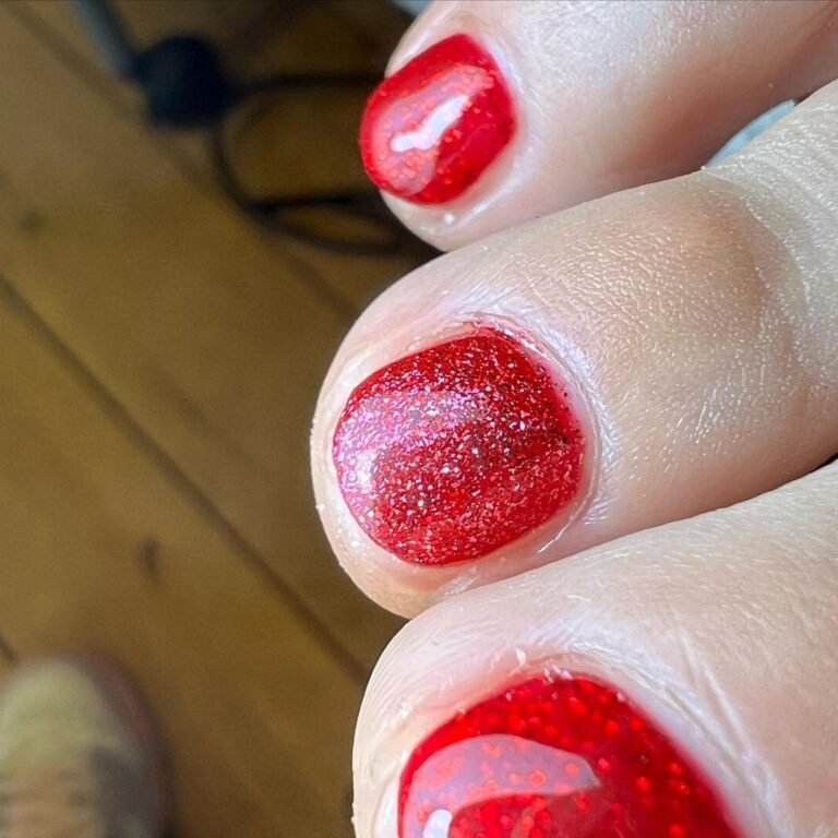 50 Beautiful Toe Nail Colors You Should Try – Lovely Nails And Spa