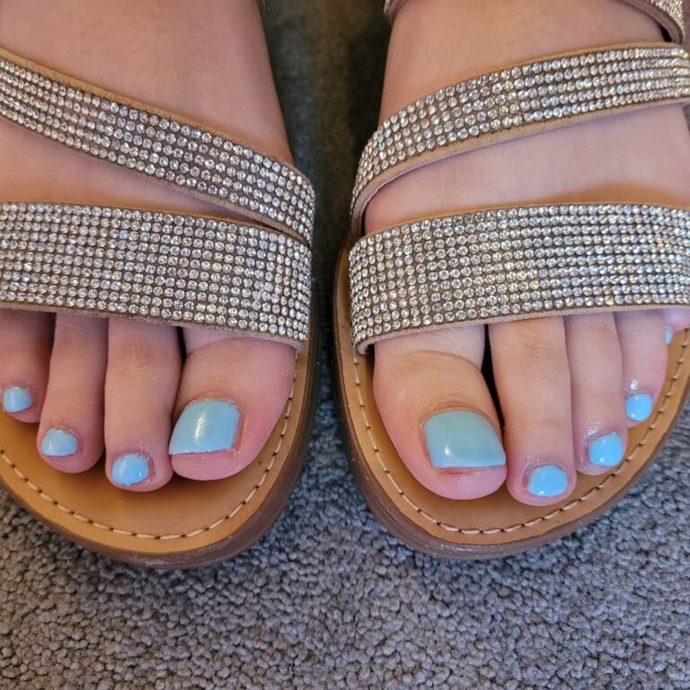 50 Beautiful Toe Nail Colors You Should Try – Lovely Nails And Spa